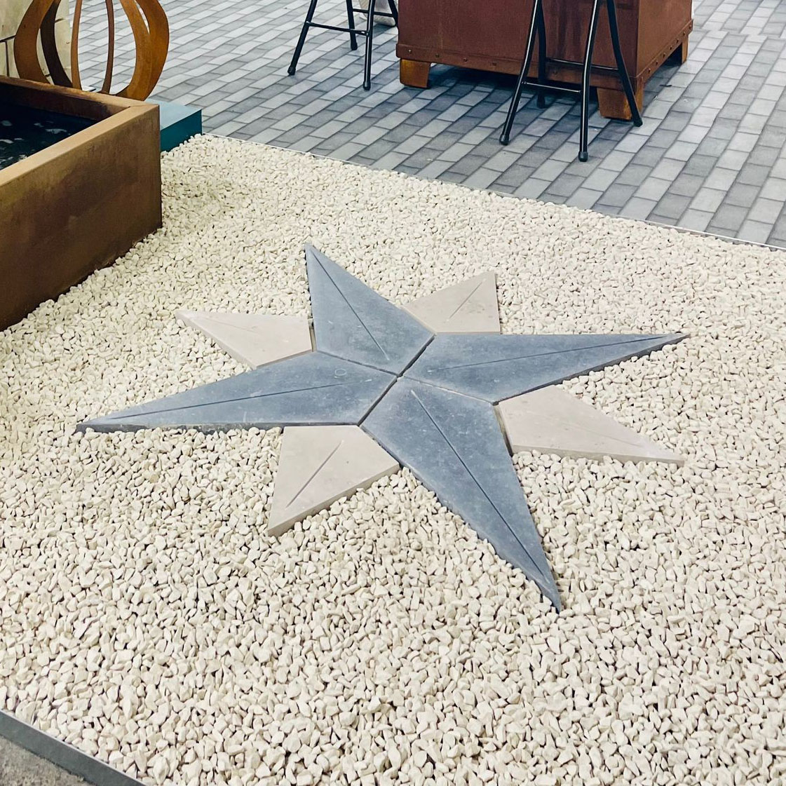 Rose des vents en pierre naturelle Dhacier - Jardivrac